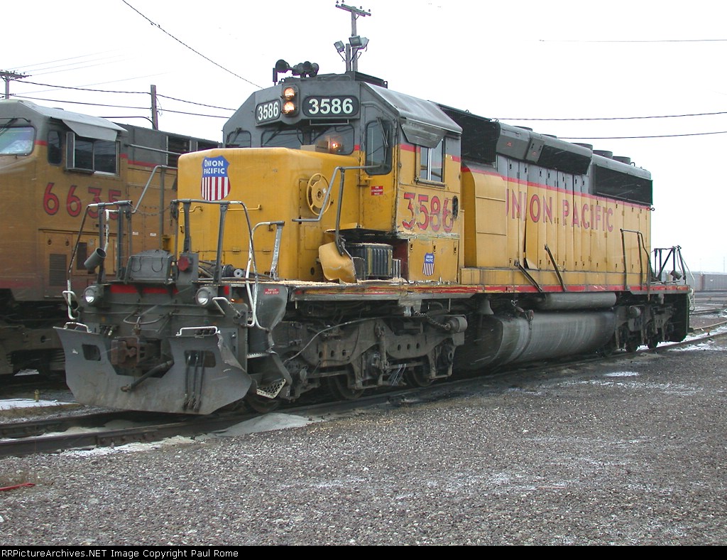 UP 3586 awaits side-swipe repair at Proviso Yard